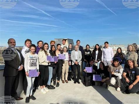 Първият в България хакатон на правна тематика за ученици се проведе в УНСС Утро