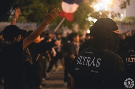 Ultras National Mode 🇹🇭 ปล่อยวางทุกอย่างจากสโมสร วันนี้พบกันที่จุดรวมพลเดิม พร้อมส่งเสียงให้