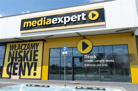 로고 사인이 있는 미디어 전문가 상점 전자 제품 가전 제품을 갖춘 폴란드 슈퍼마켓 폴란드의 Electromarket 매장 0명에 대한 스톡 사진 및 기타 이미지 Istock