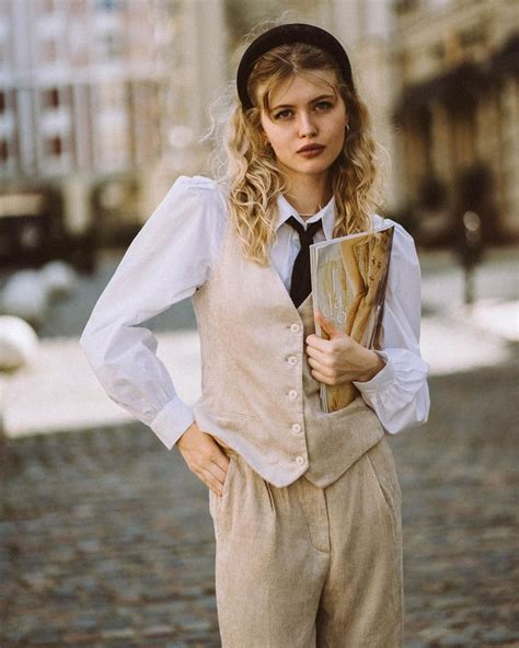 Picture Of Luna Model