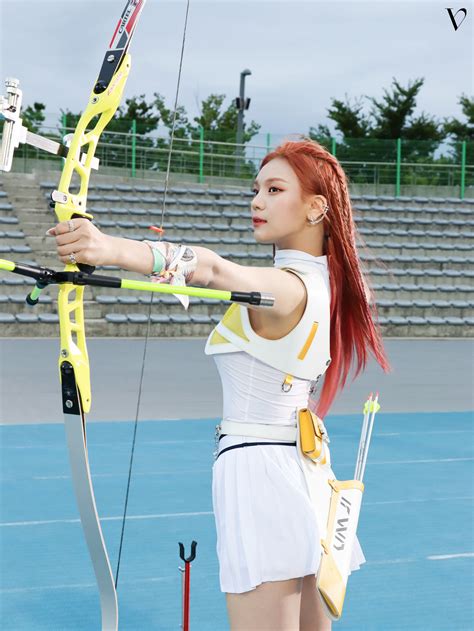 220727 Bpm Naver Viviz Loveade Music Video Shoot Kpopping