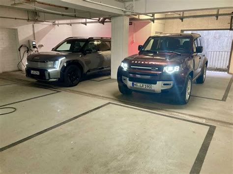 Vergleich Kia Ev9 Und Land Rover Defender 130 Treffen Der Kultkanten