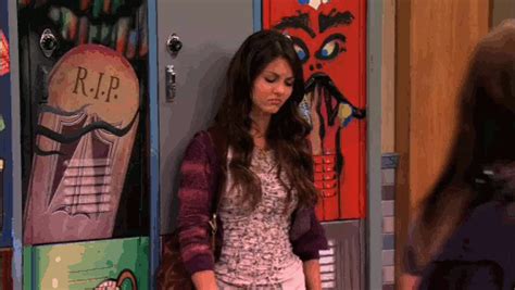Victoria June S Tori Vega Victoria Justice Victorious
