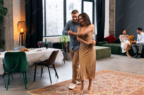 Latin Amateurs Dancing Salsa Free Photo