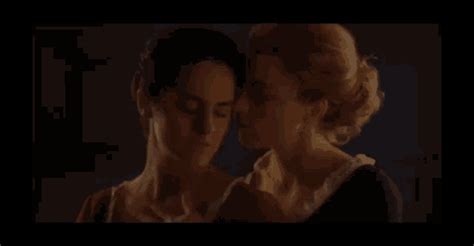 Black And White Lesbians Kissing 