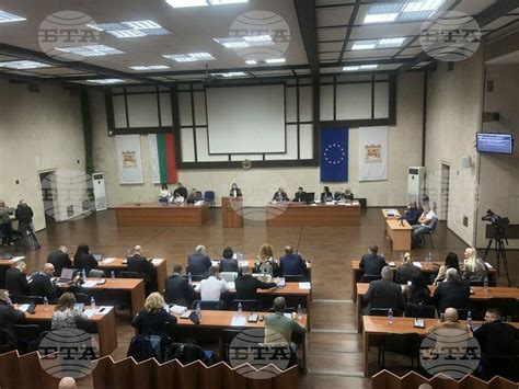 Общинският съвет в Благоевград прие декларация в подкрепа на ЮЗУ „Неофит Рилски“ във връзка с