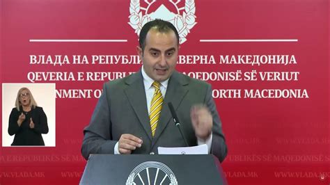 Шаќири Следната учебна година ќе има учебници за секој ученик Youtube