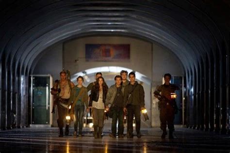 Li Online A Hora Da Escuridão Trailer Legendado Hd E Fotos Do Filme