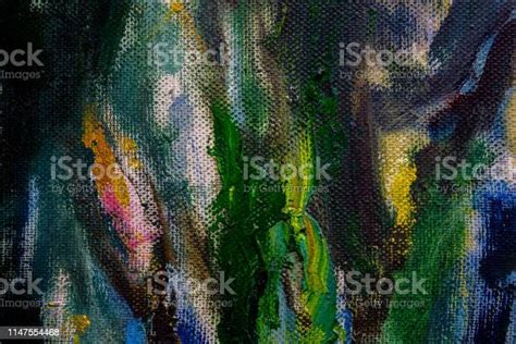 그림의 화려한 조각입니다 브러시와 팔레트 나이프 스트로크 오일 페인트 텍스처 멀티 컬러 배경 화면 매크로는 아크릴 배경을 닫습니다 현대 예술 개념입니다 수평 단편 거친에