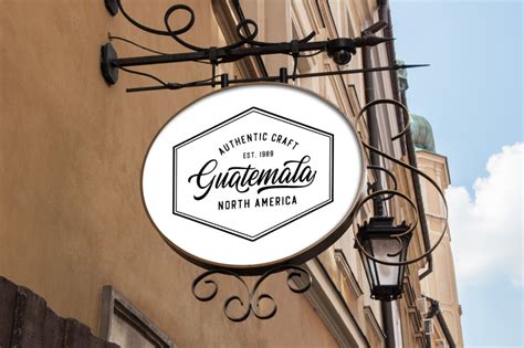 Free Circle Hanging Sign Mockup Mockupbee