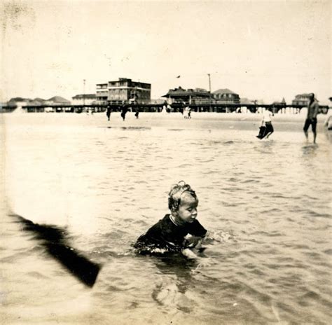 35 Amazing Photos Showcase Life At Wildwood Shore New Jersey Ca 1910