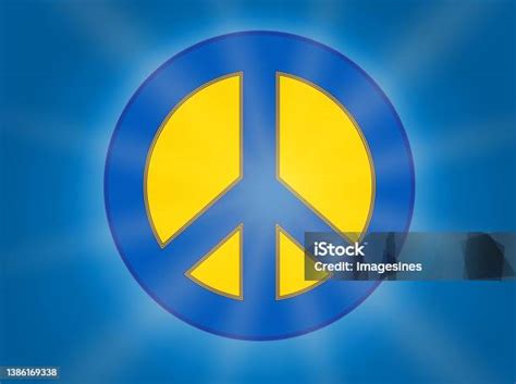 우크라이나어 플래그 평화의 상징의 모양에 우크라이나의 국기 파란색과 노란색 빛나는 평화 기호 우크라이나어와 러시아 군사 충돌 0명에 대한 스톡 벡터 아트 및 기타 이미지