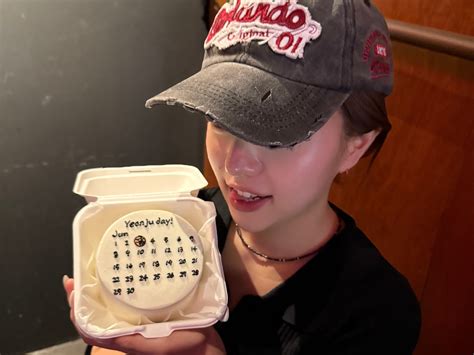 울산미용실 유아크헤어 삼산 2호점 디자이너 연주 여자들의 생일은 1month~🥳🎉 울산 생일 삼산동 Instagram