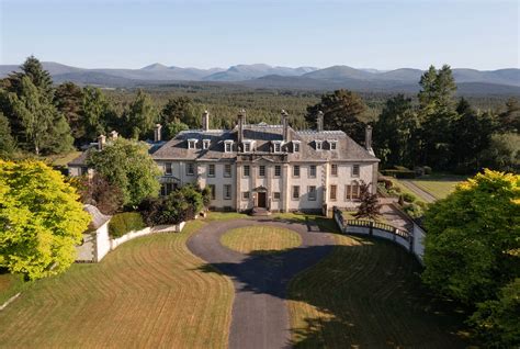 Bob Dylans Sprawling Scottish Highlands Mansion Which Houses A Music
