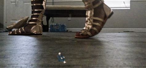 Tint Human Vs Giantess Feet R Giantessfeet