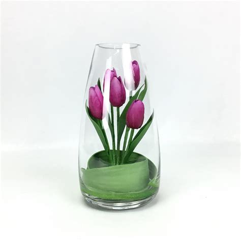 Oriental Fine Art แจกันดอกไม้ประดิษฐ์ ดอกทิวลิปปลอมจัดในแจกันแก้วสไตล์โมเดิร์น Th