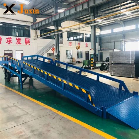 Ramp Dock 10t Hydraulic Dock Leveler Mobile Loading Ramp Boarding Bridge And Dock Levelers