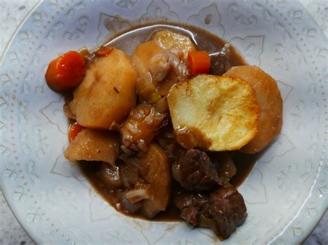 Traditional Beef Hot Pot Eating For Ireland