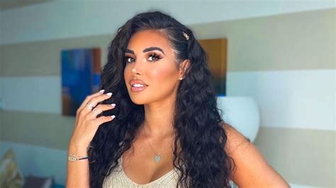 Safia A Couché Avec Greg Yega Avant Le Tournage Elle Rétablit La Vérité Safia Télé