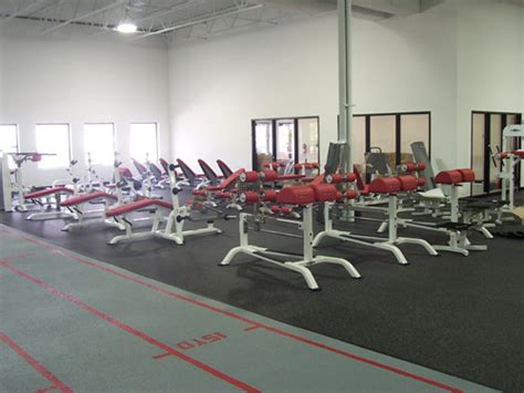 Dynafit™ Rubber Fitness Floor Systems For Commercial Gyms