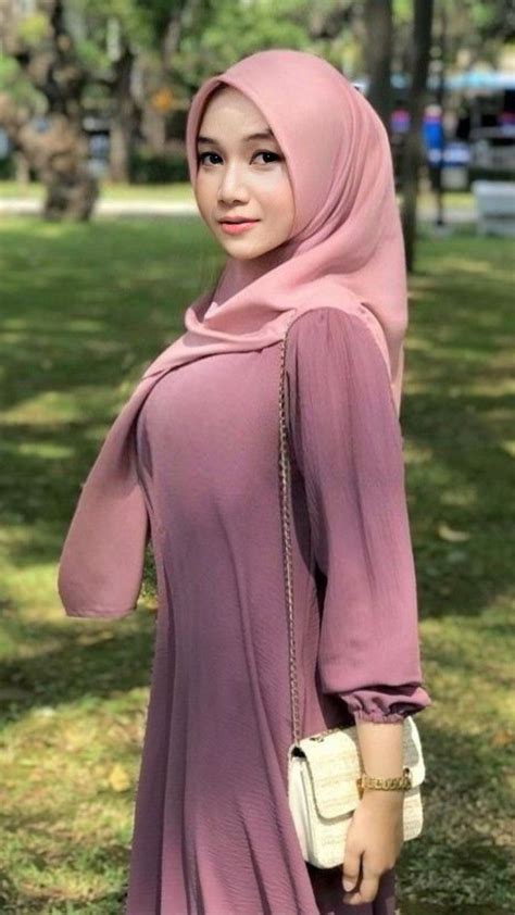 Hera Khuroirotudarojah Muslim Women Hijab Hijab Fashionista Big