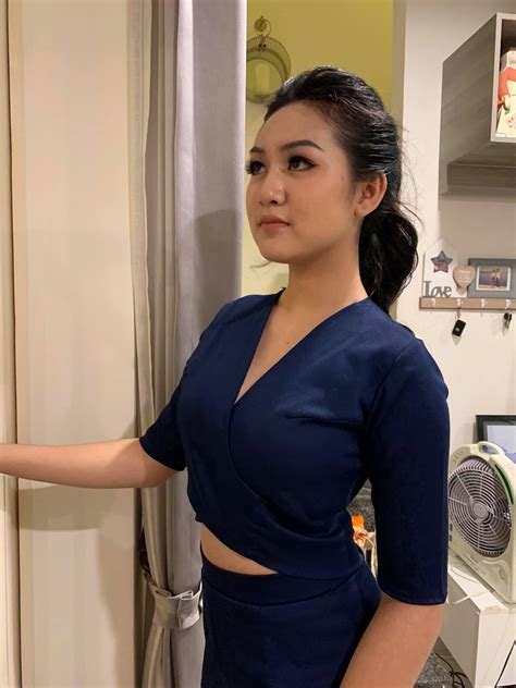 ស្ងាត់ៗ កូនស្រីច្បង តារាកំប្លែង ស្រីលាភ ធំក្រមុំស្តូក បេីសម្រស់វិញ ស្អាតមិនបាច់និយាយ Khmerload