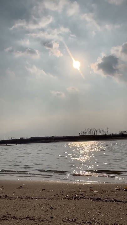 동해안의 어느 바닷가 윤슬이 빛나고 갈매기울음소리가 들리는곳에서 커피한잔 강릉 바닷가 윤슬 파도 동해안 Youtube