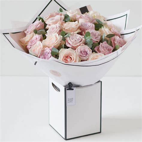 Luxury Pink Rose Bouquet Interflora