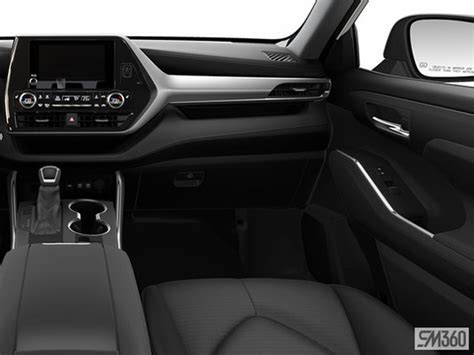 The 2024 Toyota Highlander Hybrid Le Saint John Toyota