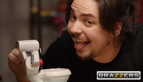 Arin Had A Short Career As A Porn Star Prior To Forming The Game Grumps R Gamegrumps