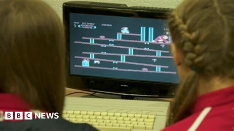 Retro Computer Roadshow Bringing It Skills To Ni Schools Bbc News
