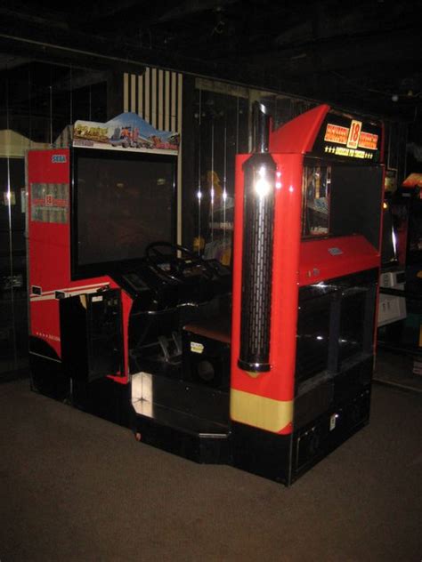 18 Wheeler Arcade Nerd Bacon Reviews