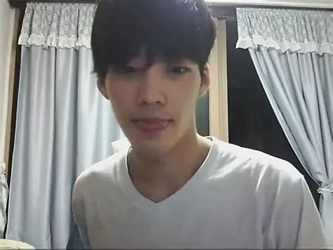 Cute Asian Guy Wanking Xhamster