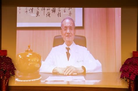 無圍牆醫院愛無疆 花蓮慈濟醫院37周年生日快樂 花蓮慈濟醫院 Hualien Tzu Chi Hospital