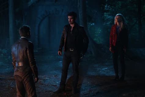 Is Emma Pregnant On Once Upon A Time Popsugar Entertainment