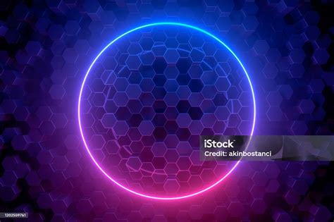 자외선 네온 조명 빈 프레임 육각 형 패턴 배경에 빛나는 터널 문 3d 추상적 인 배경 원형에 대한 스톡 사진 및 기타 이미지