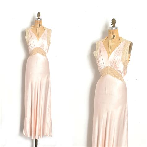 1930s Petal Pink Satin Nightgown Sm — La Poubelle Vintage