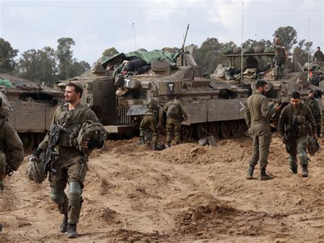 Најмање 15 људи убијено у израелским нападима