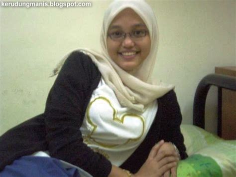 Koleksi Wallpapers Cantik Jilbab Nakal Putih