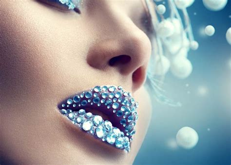 Best Lip Makeup Tutorials That You Should Try Out