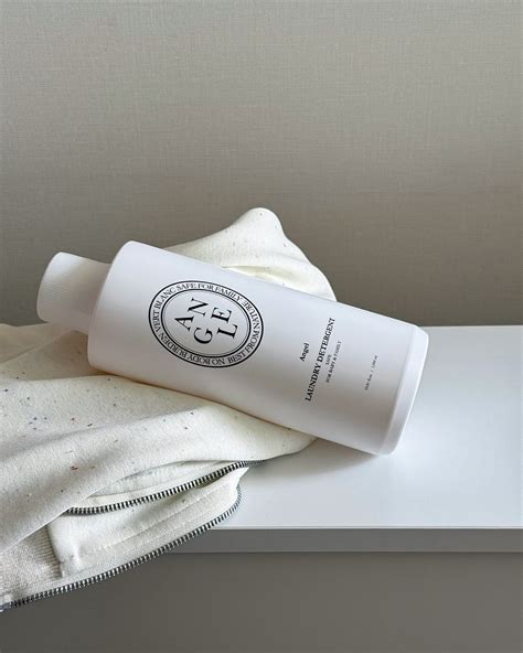 슬기롭게 제품협찬 베르블랑 세제 좋은거 모르는사람 없죠 이번에 처음 써본 엔젤향 향이 정말 좋아요 피치향부터 파우더와 머스크 조화의 비누향인데 진짜 세탁 후