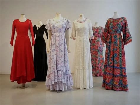 Quels Tissus Choisir pour une Robe Le Guide Ultime pour un Choix Parfait Tissus déco couture