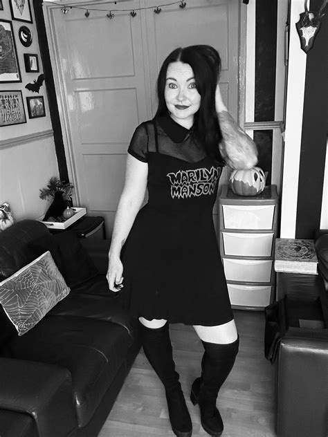 You Came To See The Mobscene F32 R Gothgirls