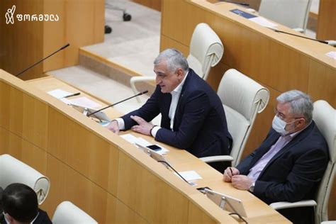 ხაზარაძე პარლამენტში ინტერპარტიული ეკონომიკური ჯგუფის შექმნის ინიციატივით გამოდის