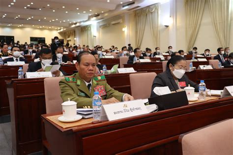 ຊົມເຊີຍຜົນສຳເລັດກອງປະຊຸມ ວຽກ ງານ ການ ເມືອງ ແນວ ຄິດທົ່ວ ປະ ເທດ ຄັ້ງ ທີ V ສະຖາບັນການເມືອງ ແລະ