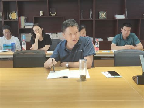 小学部举办“班主任沙龙”活动
