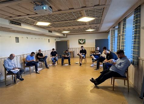 Future Leaders Program Ii Self Leadership And Motivation