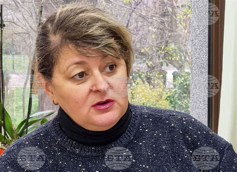 Майсторски клас по физика на елементарните частици привлича млади дами към науката Утро