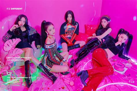 Itzy Pc Wallpapers Wallpaper Cave