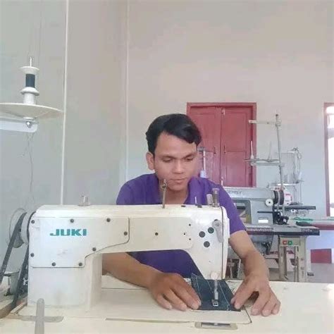 Lao ກົມສາມັນສຶກສາ ກະຊວງສຶກສາທິການ ແລະ ກິລາ ໄດ້ຈັດພິທີເປີດບັ້ນສອບເສັງຈົບຊັ້ນມັດທະຍົມສຶກສາ ມ4